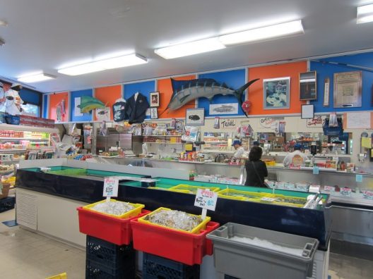 Fresh fish and a side of resilience: third generation seafood ...
